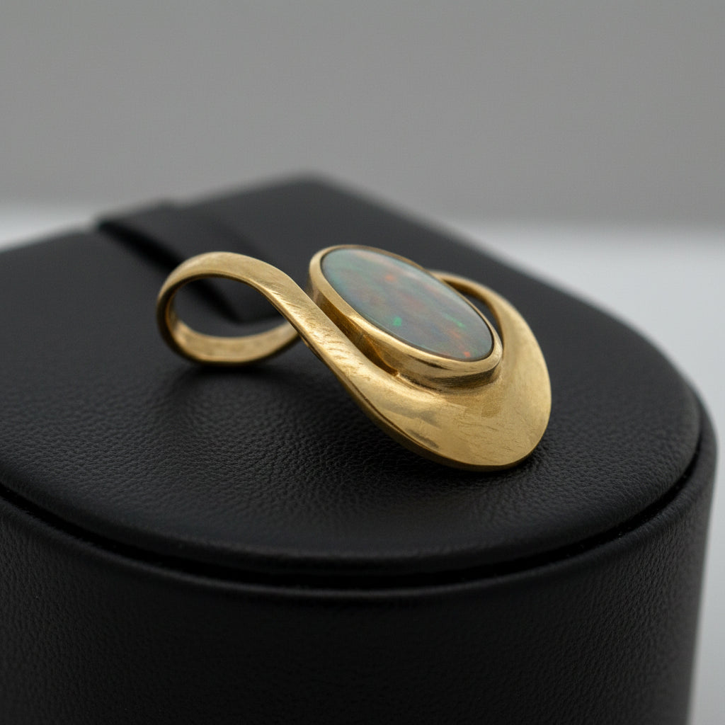 Simon Golub Pendant – Ford Swift